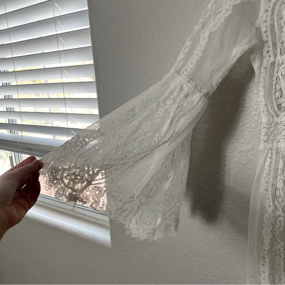 Vici | Swim | Vici Aakaa White Lace Duster | Poshmark